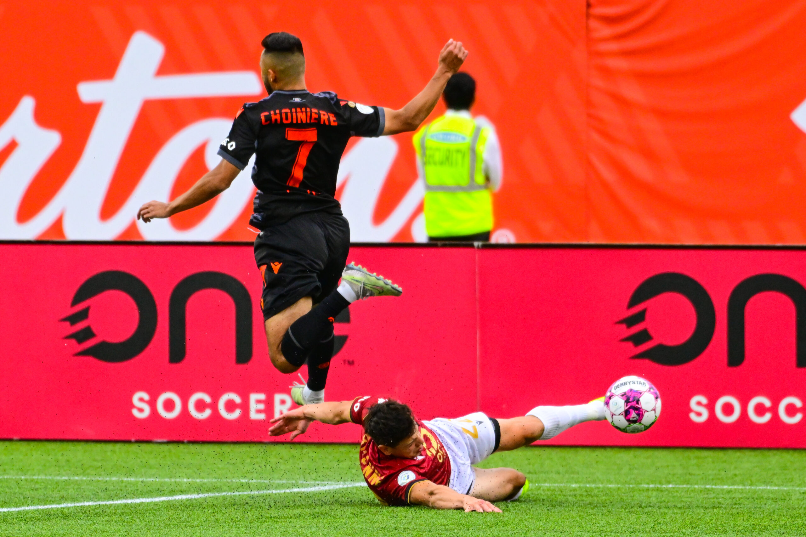 MATCH ANALYSIS: Valour score late to salvage draw vs. Forge at rain-soaked Tim Hortons Field ...